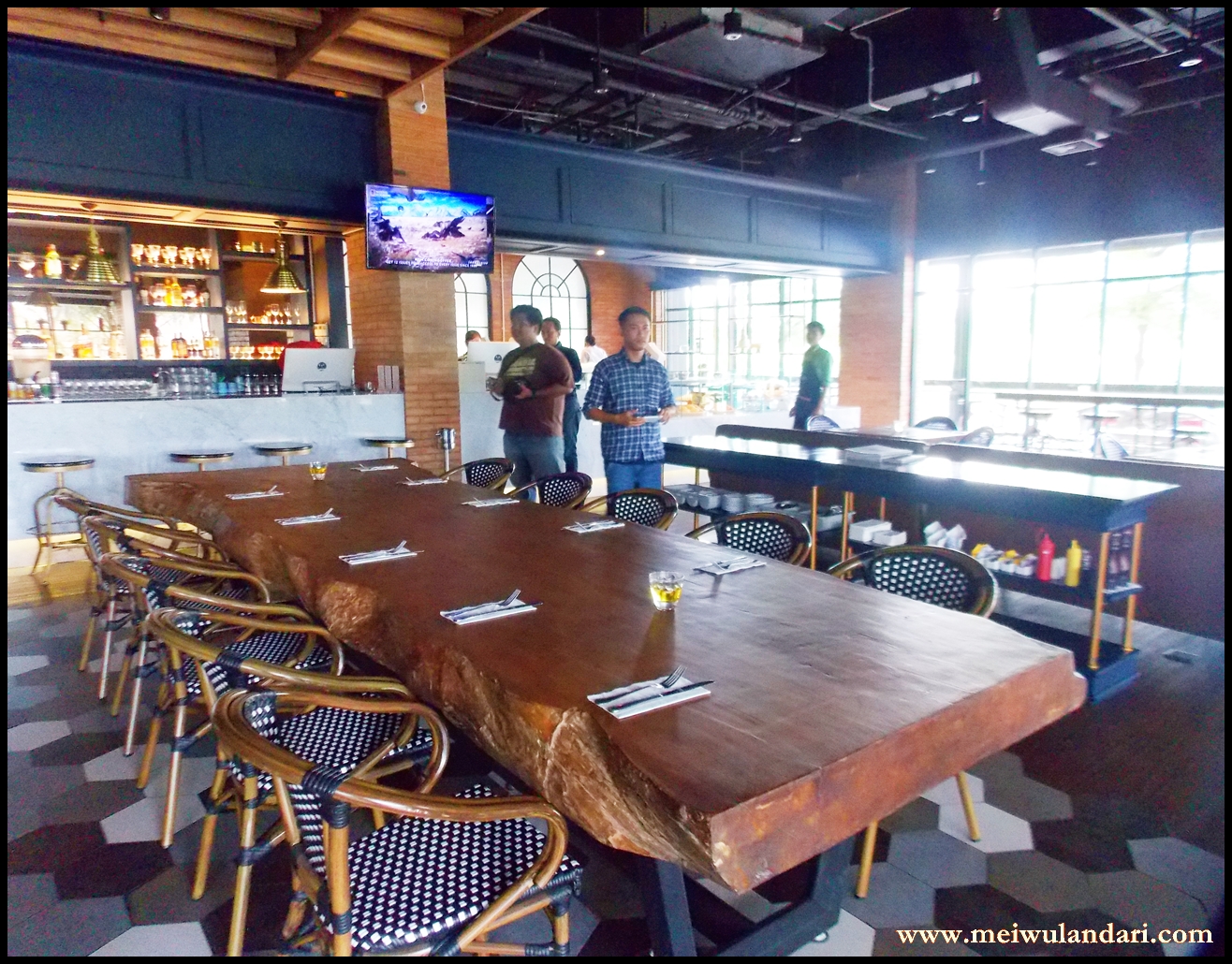 Menikmati Makan Siang di Lyv Kitchen & Bar Jababeka Cikarang - "MEI ...