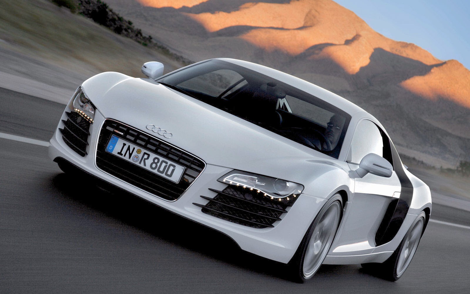 neon wallpaper: Audi R8 Wallpapers