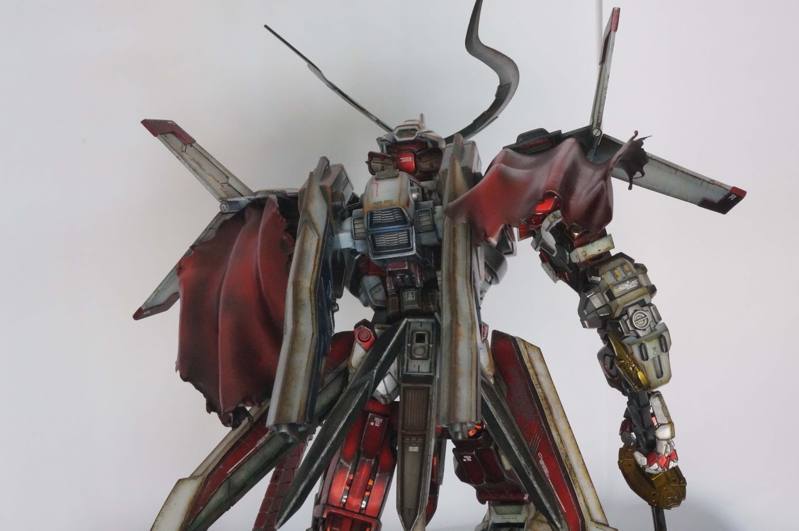 GUNDAM GUY: GUNDAM GUY: READERS FEATURE GUNPLA BUILD - Gundam Astray ...