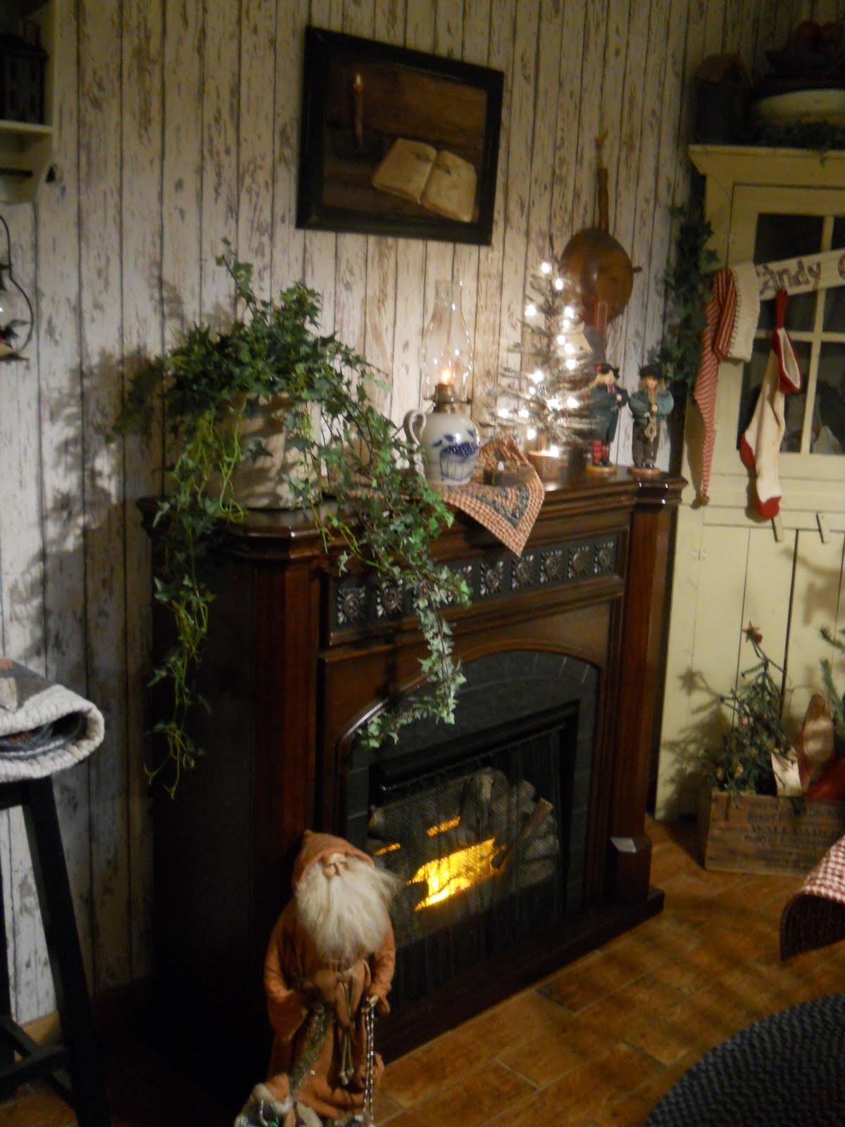 The Olde Country Cupboard: New Pattern available and update on blog sale