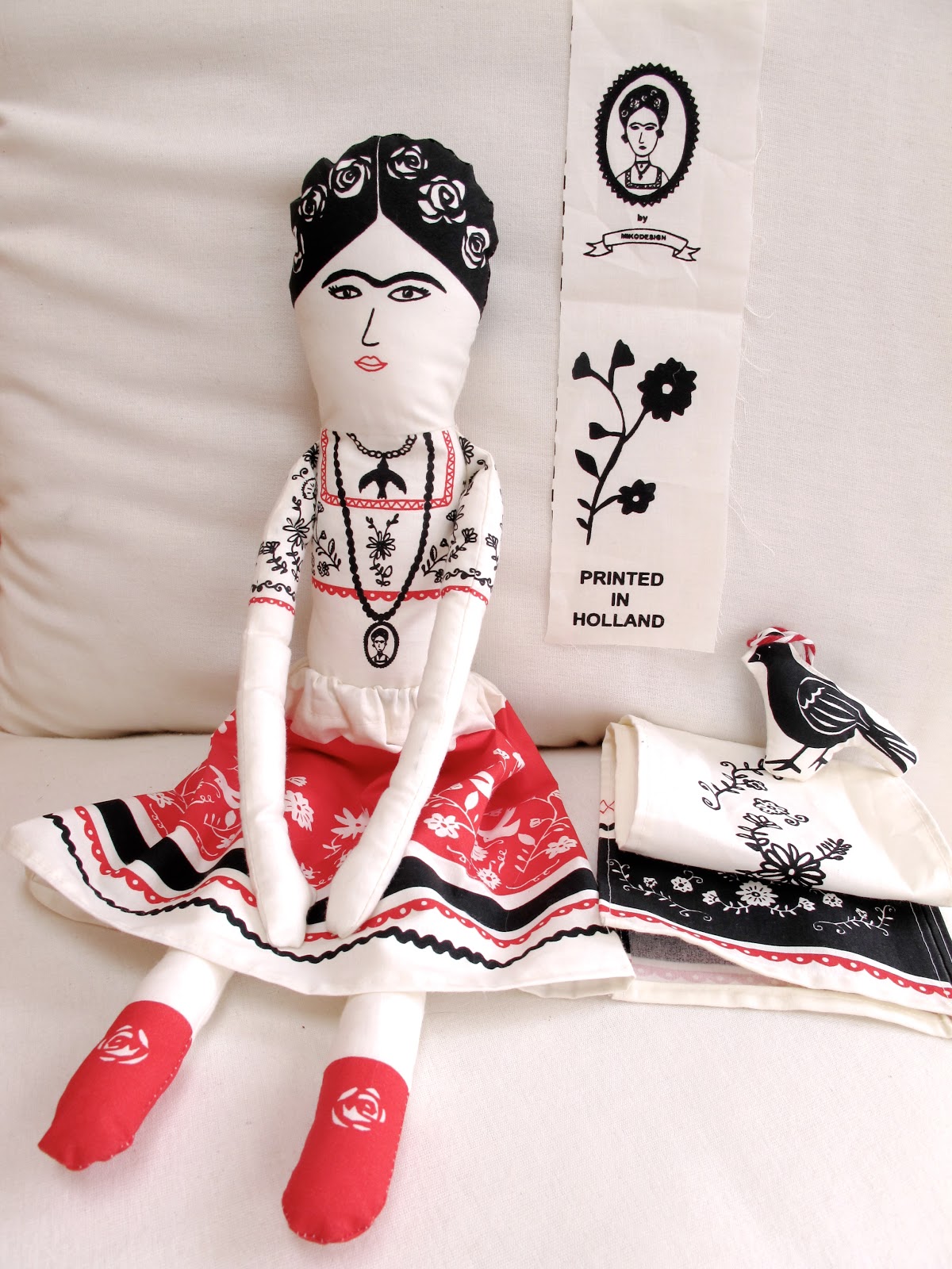 maya*made: frida diy kit: a giveaway!