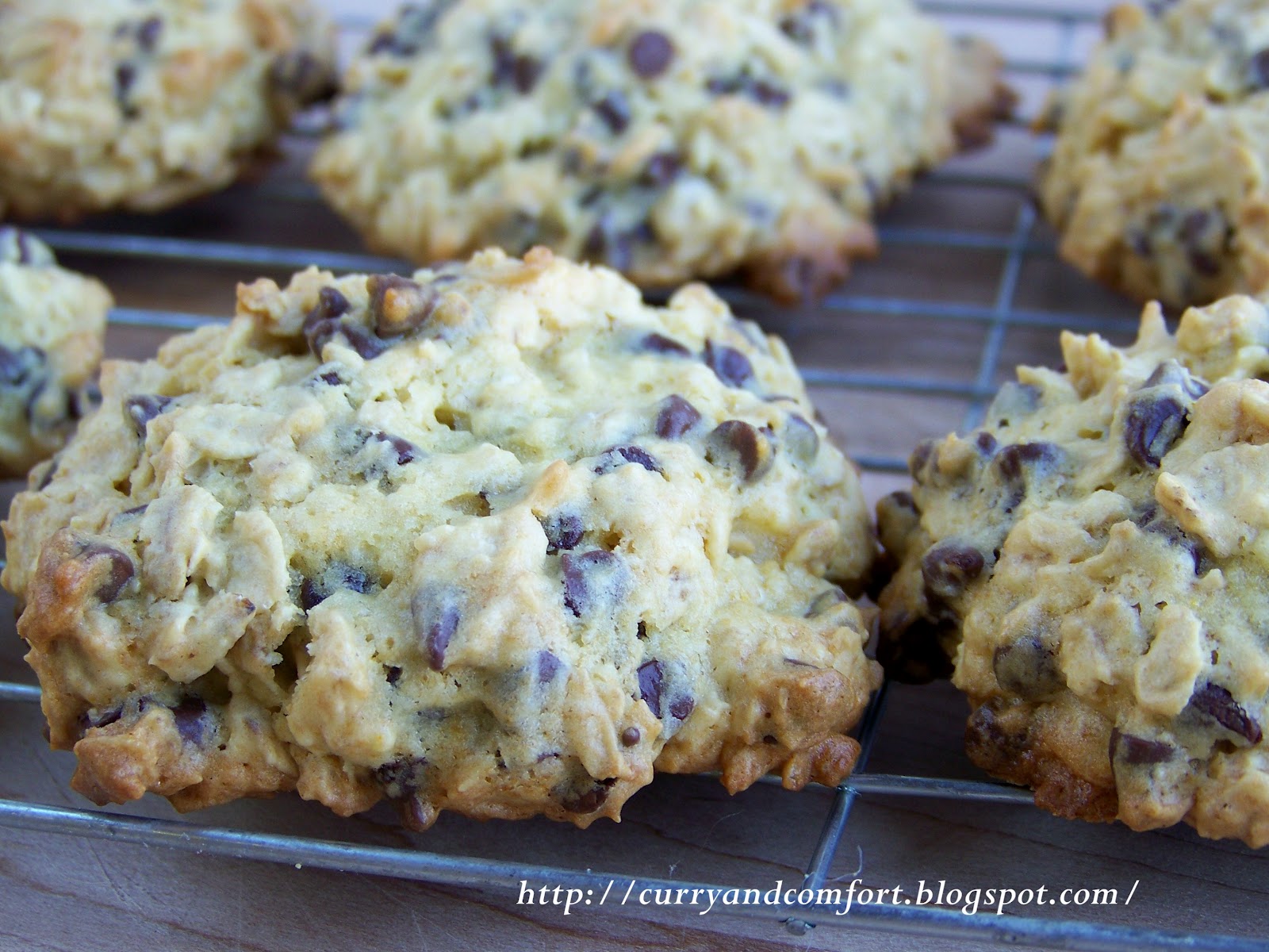 Kitchen Simmer: Colossal Chocolate Chip Oatmeal Cookies