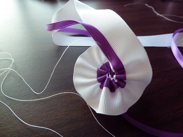 ribbons unlimited inc.: DIY Ribbon Lei with Penga!
