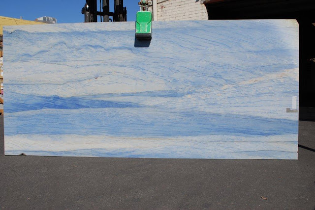The Granite Gurus: Slab Sunday: Azul Macauba quartzite