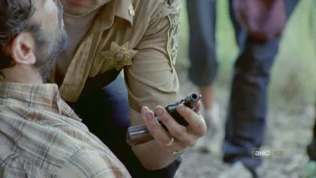 ARMAS BLANCAS 66: - LAS ARMAS EN THE WALKING DEAD (REVÓLVERES)