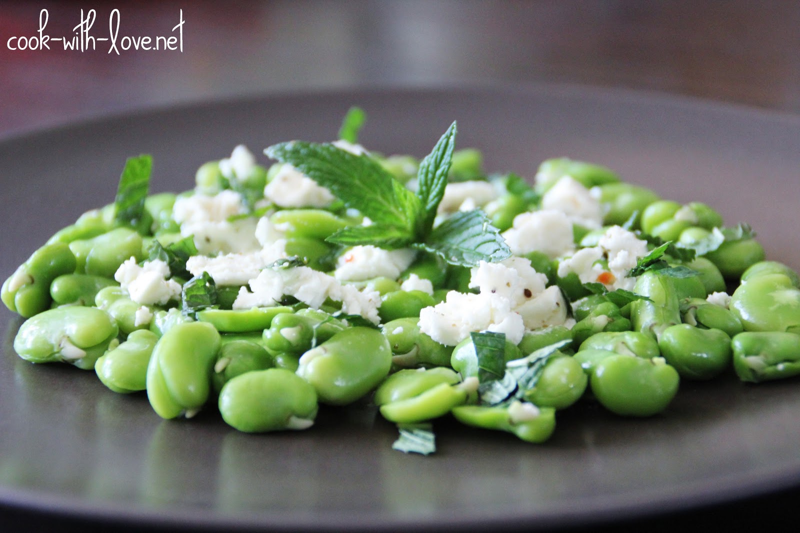 SALADE DE FÈVES, FETA ET MENTHE ~ Cook with love
