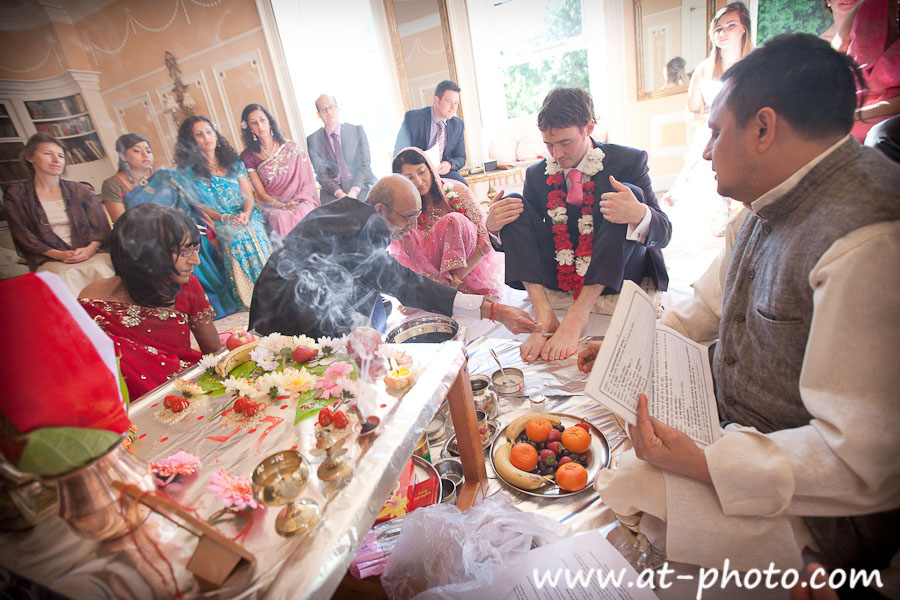 Wedding and Portrait Photography AT-Photo ltd: Anita & Paul - Hindu ...