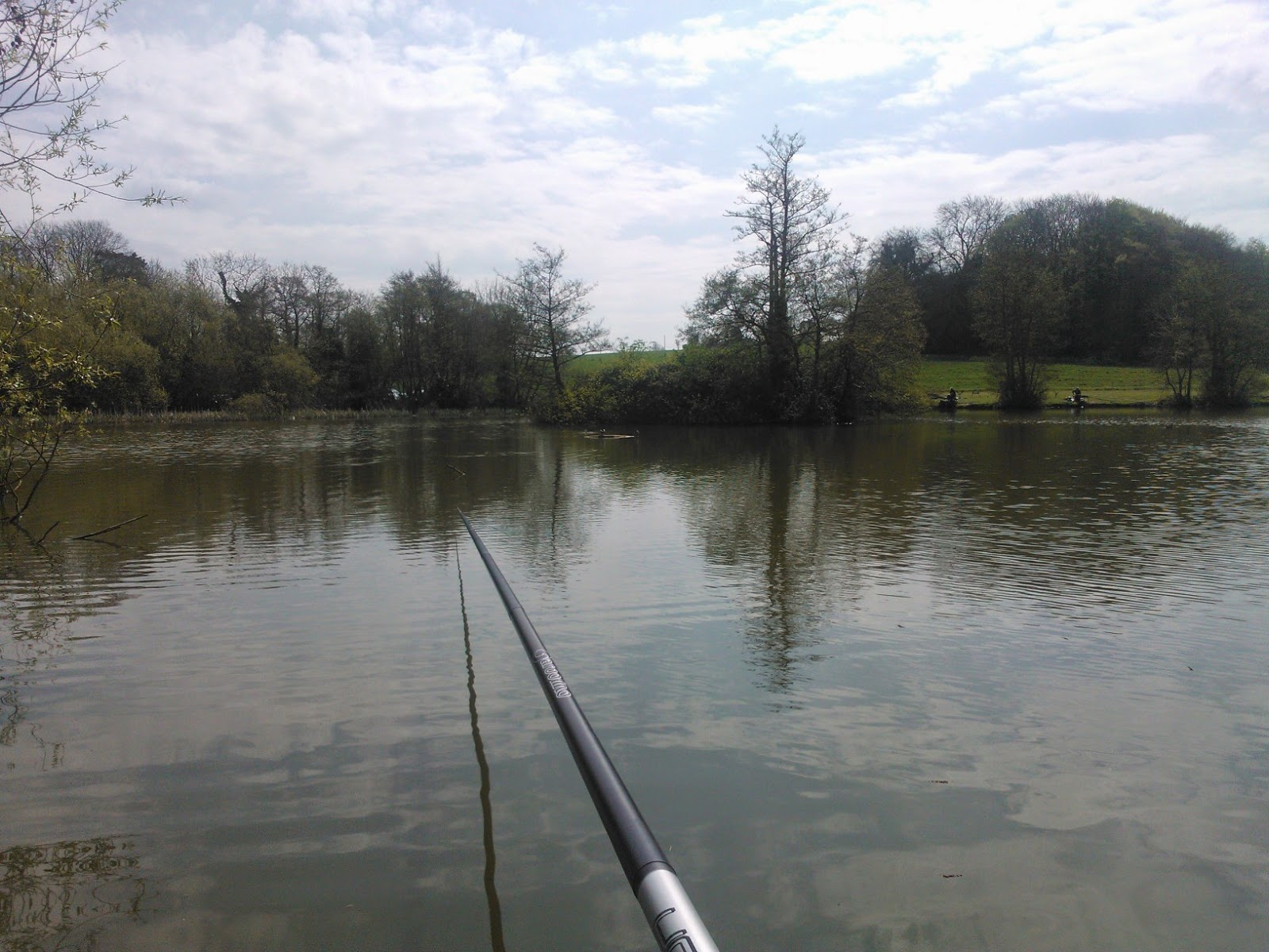 Fishing-Ken's Angling Log: 21/04/14 - Rood Ashton