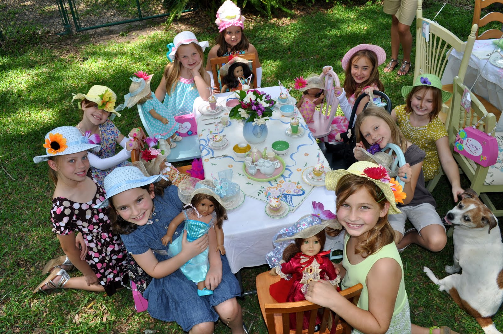 ewe hooo!: A Delightful Doll Tea Party!