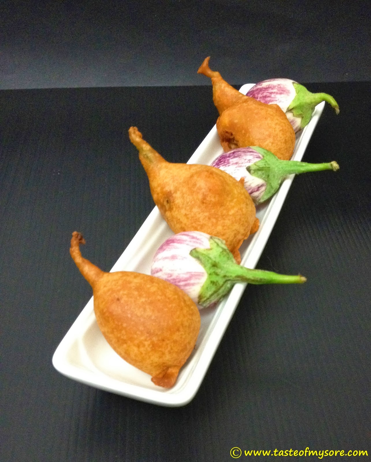 Taste of Mysore: Brinjal Bonda ~ Bonda Masala