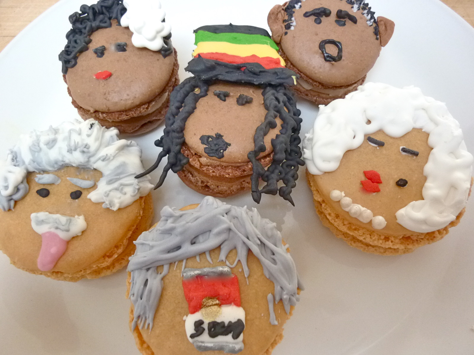 Famous Macarons in History for Macaron Day - Mactweets Challenge #27 ...