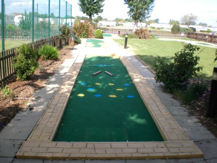 The Ham and Egger Files: Miniature Golf at the North Shore Holiday ...