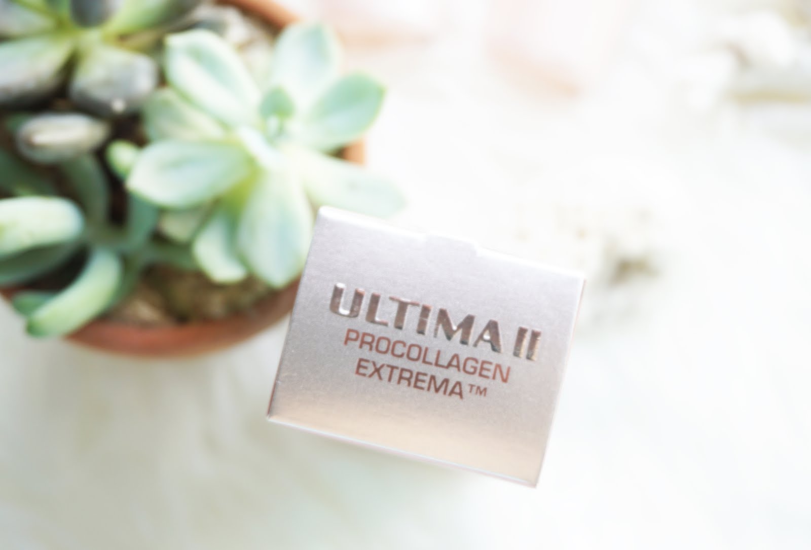 [Review]: Ultima II Procollagen Extrema™ Face & Neck Complex and ...