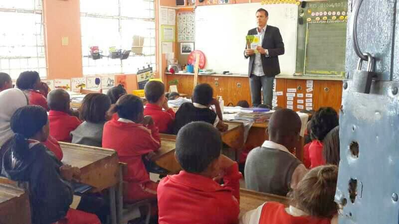 READ to RISE: Visit to Beacon View Primary School... 7 November 2013