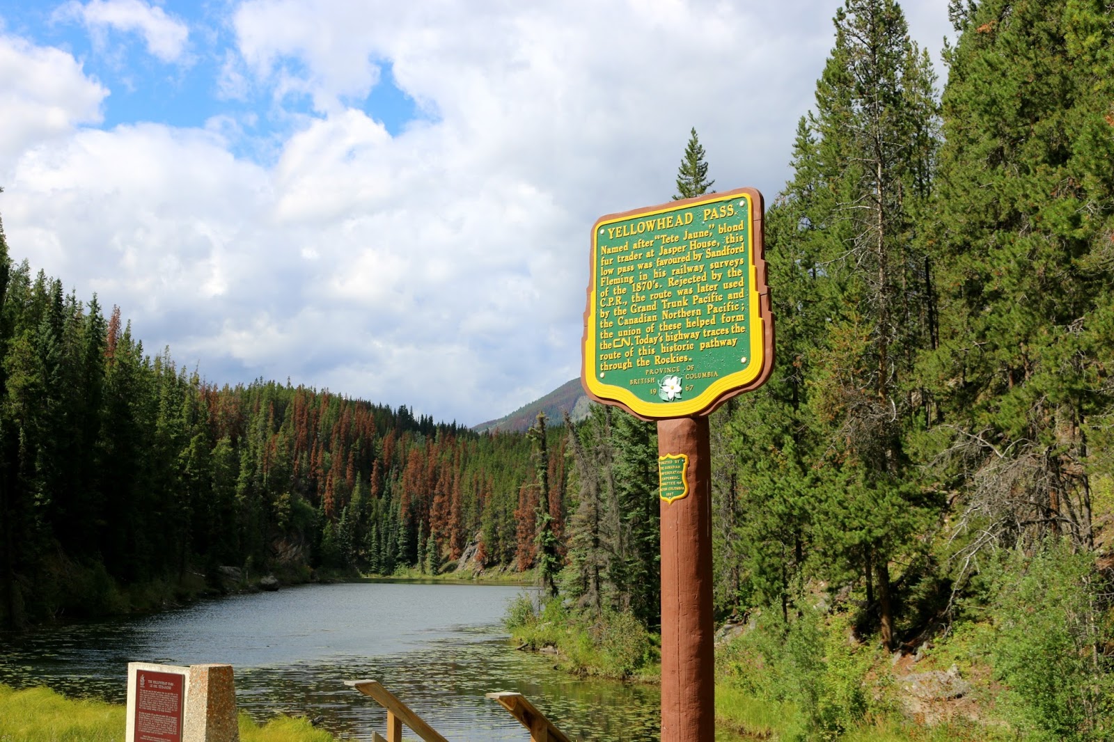 Alberta Road Trip: Canadian Rockies, Glacial Lakes, BC Border and ...