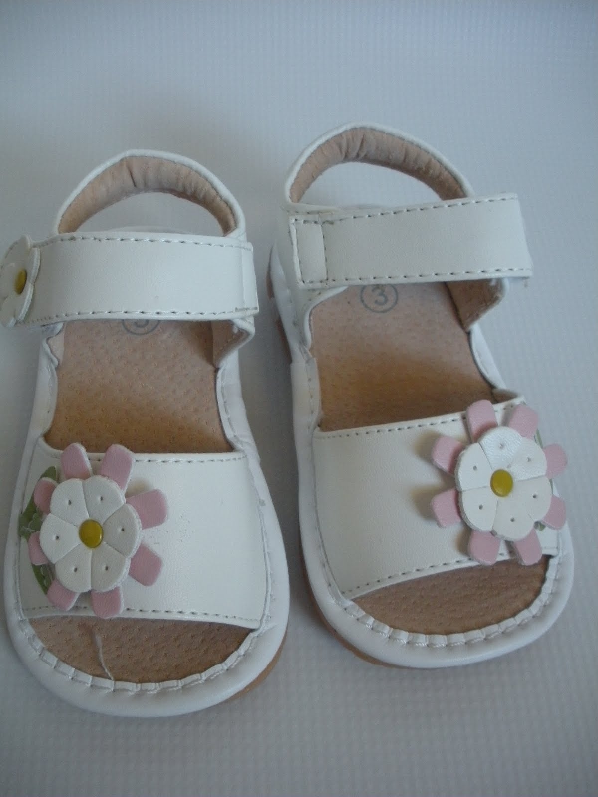 Squeaky Shoes for Tiny Tots: Girls Squeaky Sandals