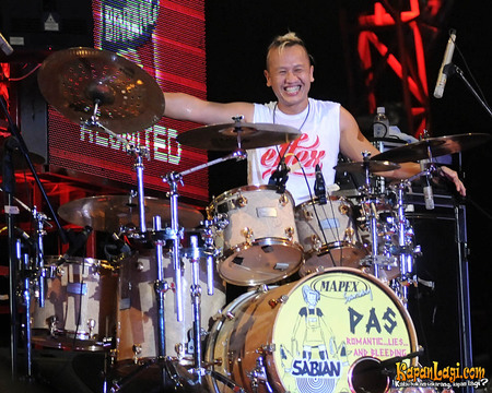Kisah Sandy Drummer Pas band, Mengetahui langsung Teror Bom Sarinah ...