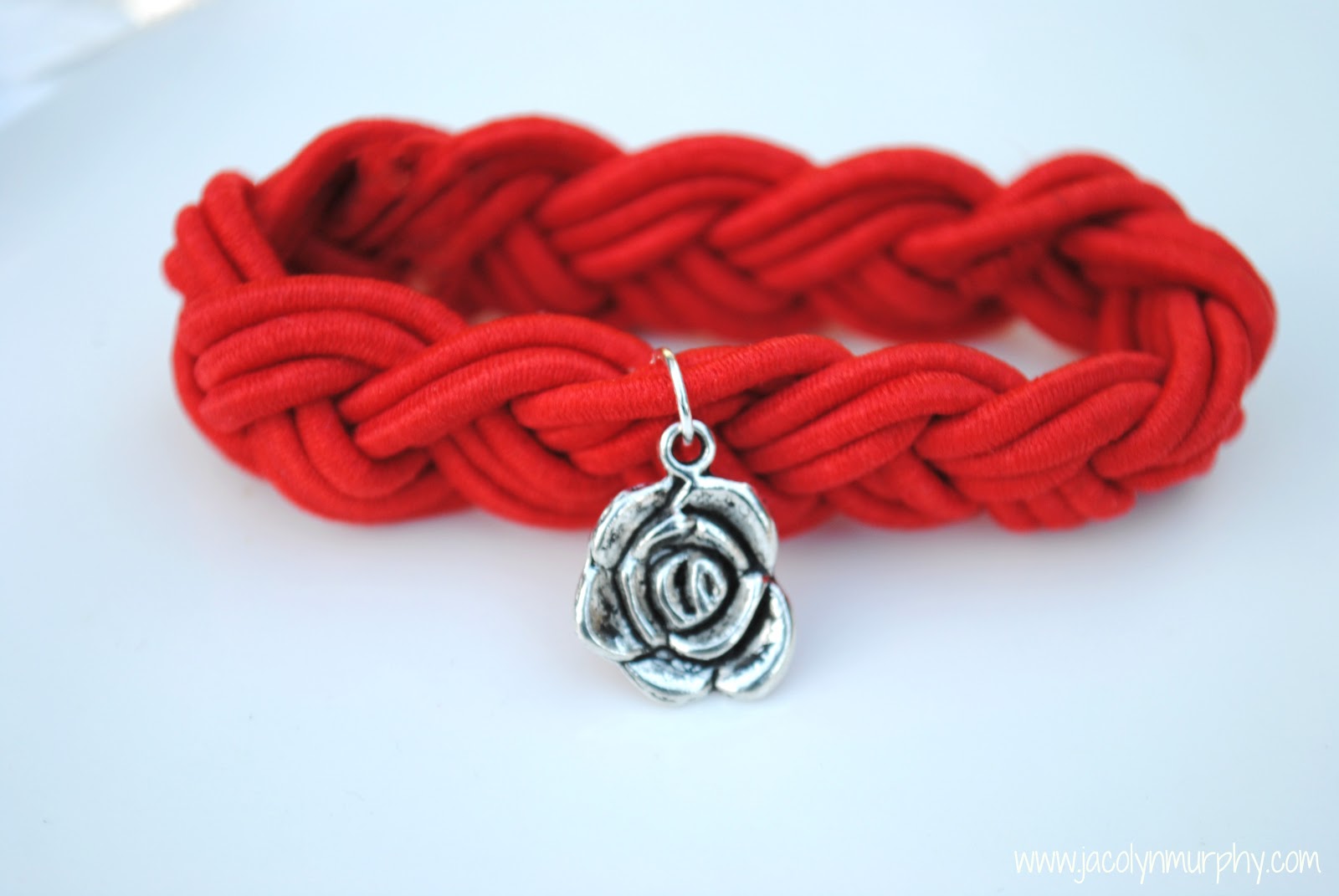 Jac o' lyn Murphy: Red Rose Bowl Bracelets...Playing both sides!