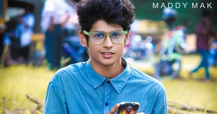 Junaid kader kunnamkulam - freakers of kerala