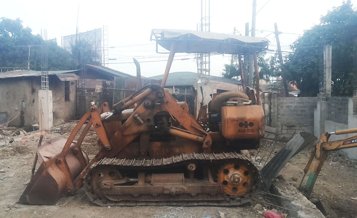 Products: komatsu d20s bulldozer track excavator crawler Japan loader