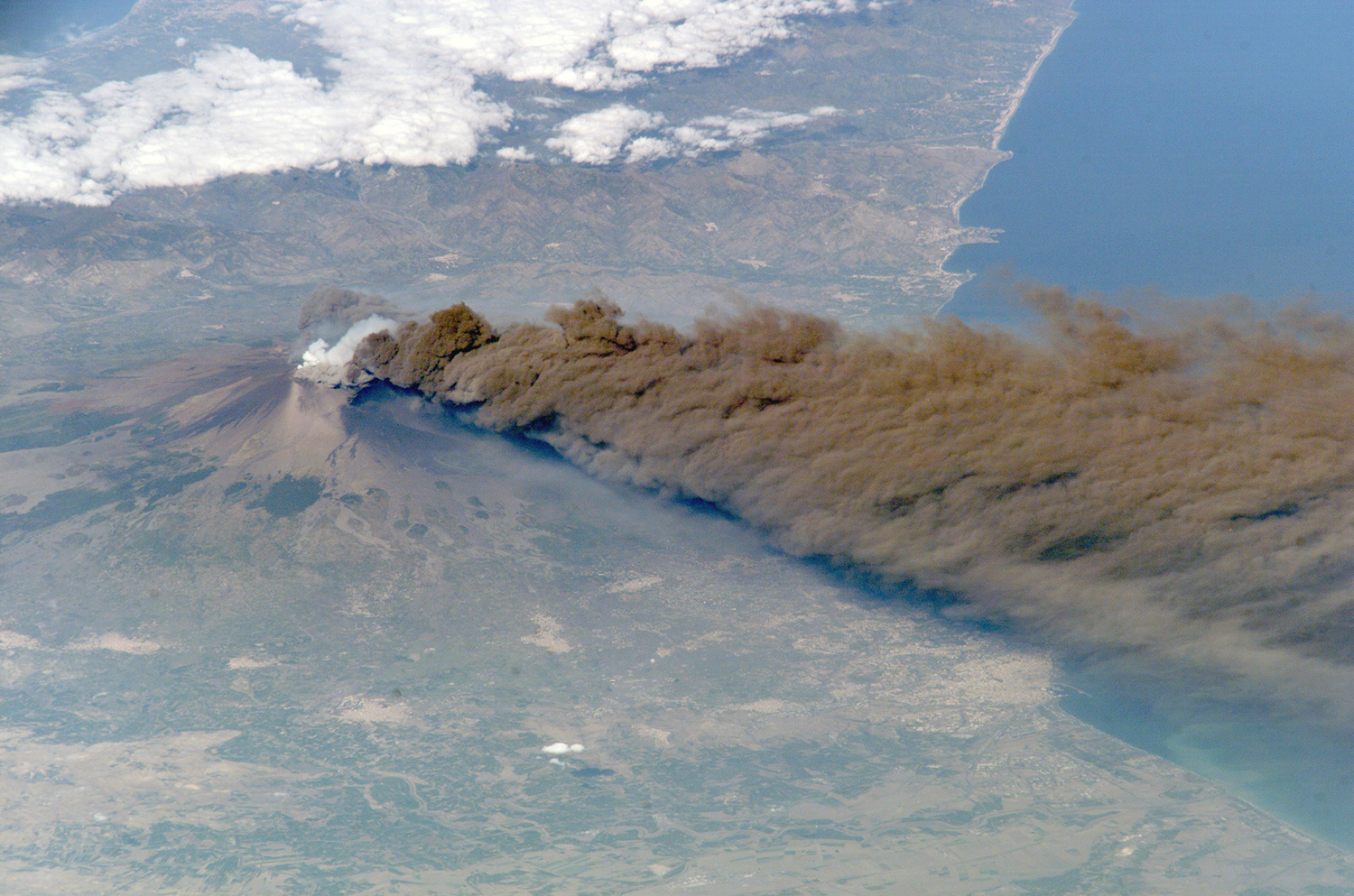 Fotos: Etna, o vulcão mais ativo da Europa ~ Resumo Fotográfico Fotos: Etna, o vulcão mais ativo da Europa ~ Resumo Fotográfico