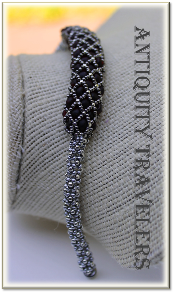 Antiquity Travelers: Beadweaving :: Tubular Netting