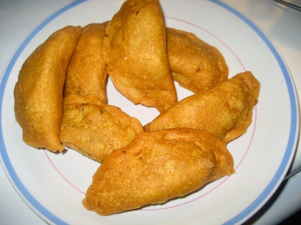 Pasteles de Pollo: Pasteles De Pollo ''YELLOW''