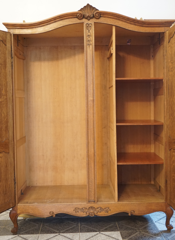 Modern Antyki: [1247] Dwudrzwiowa, dębowa szafa ludwikowska