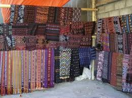 MOTIF KAIN TENUN ALOR NTT - MARICA DESA KAYANG ALOR NTT