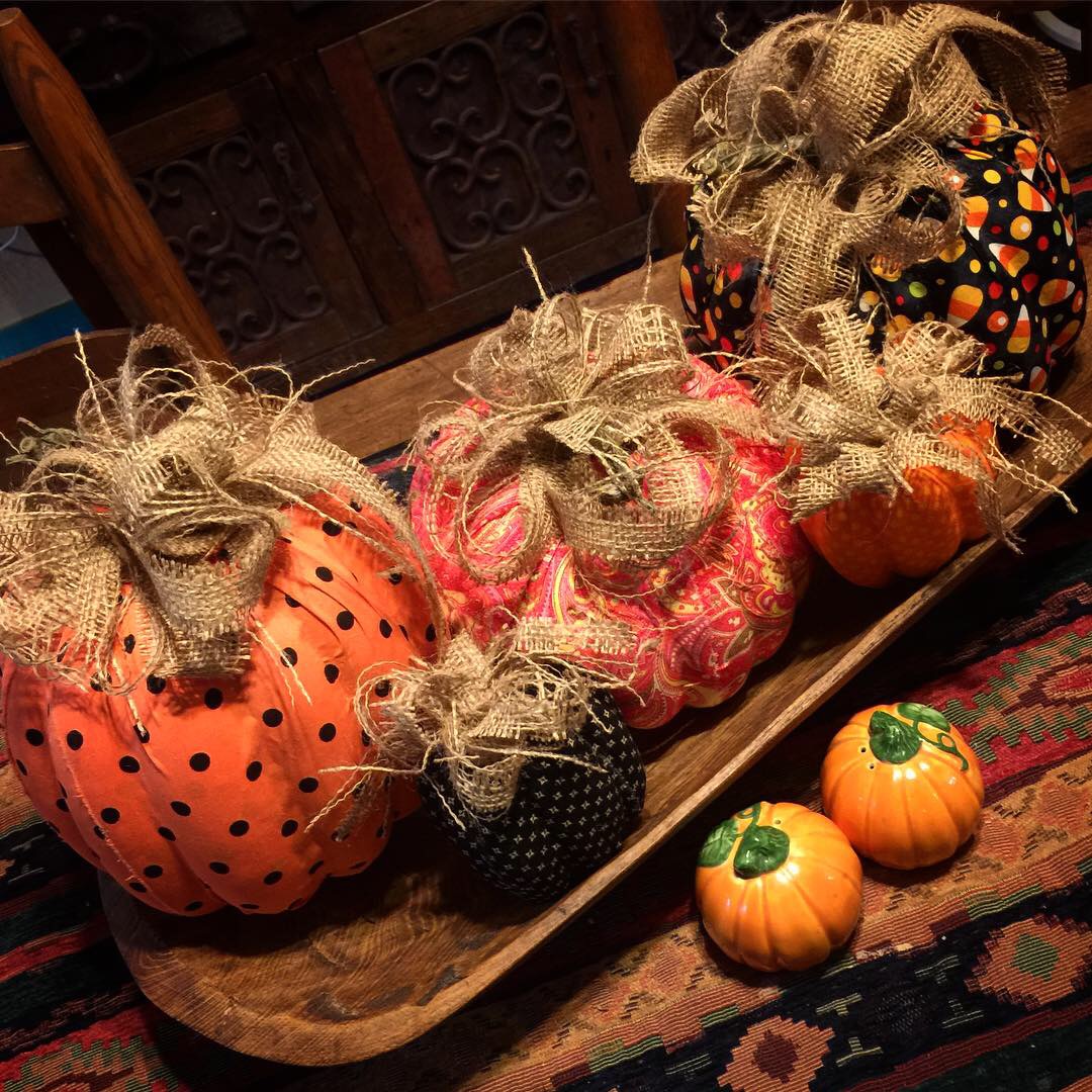 MY DOLLAR STORE PUMPKINS WITH FABRIC SCRAPS
