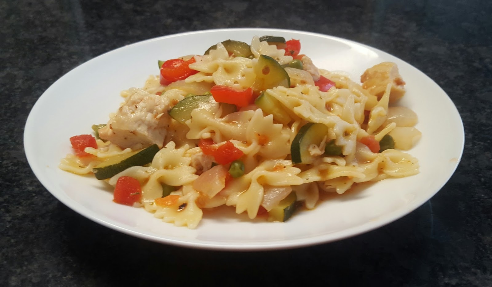 Freezer Friendz: Italian Chicken Pasta Toss by Wendy
