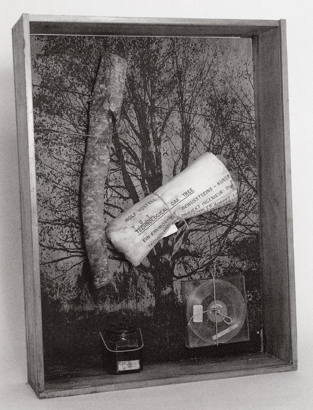 Multiples von Wolf Vostell (Auswahl): Wolf Vostell, T.O.T ...