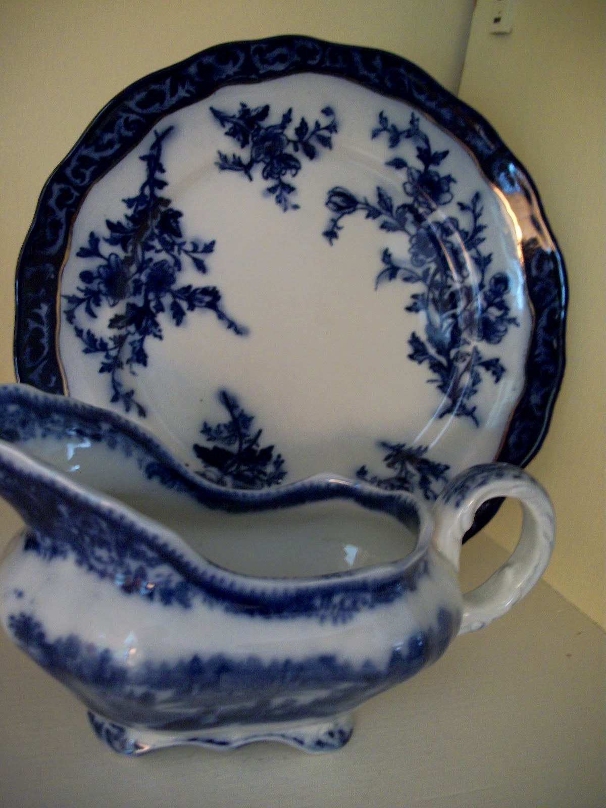 Writing Straight from the Heart: Collection of Flow Blue China