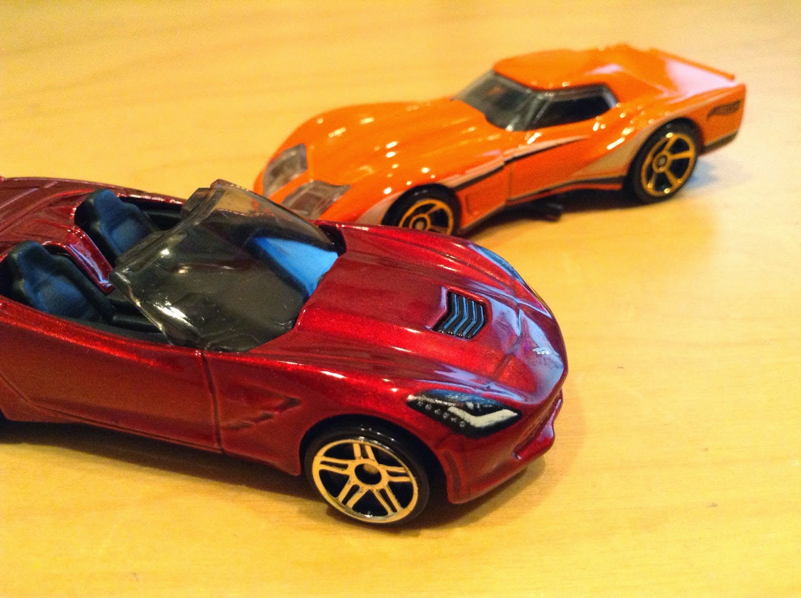 JULIAN'S HOT WHEELS BLOG: '14 Corvette Stingray Convertible & '76 ...