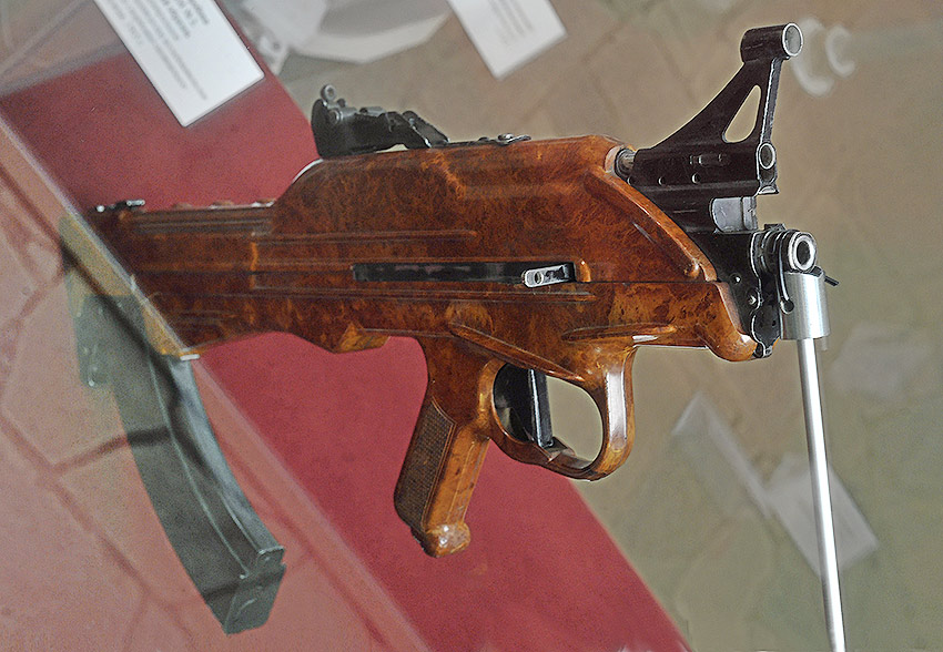 Defence Horizon: TKB-022PM- A bullpup out of the history