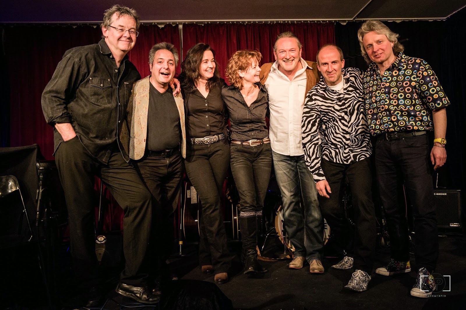 8-Ball-Band: DOWNLOAD