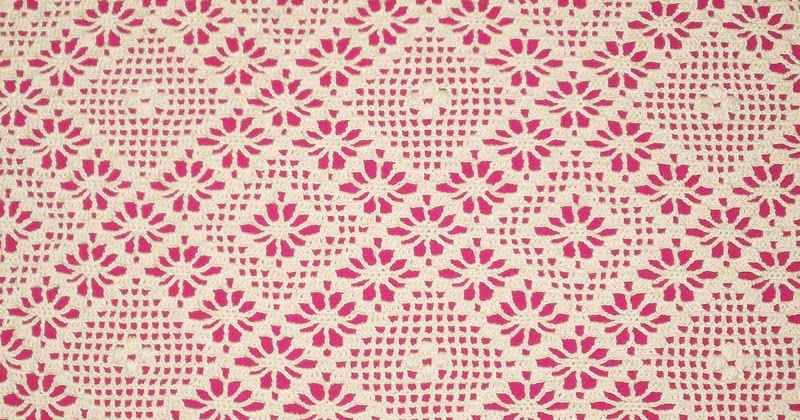 Th E crochet: Spider Stitch Filet Crochet Curtain