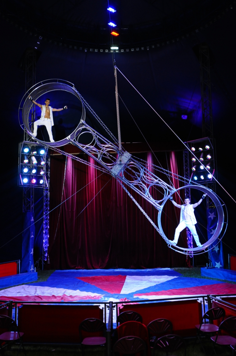 Review of Planet Circus OMG! 2016 at Billing Aquadrome, Northampton