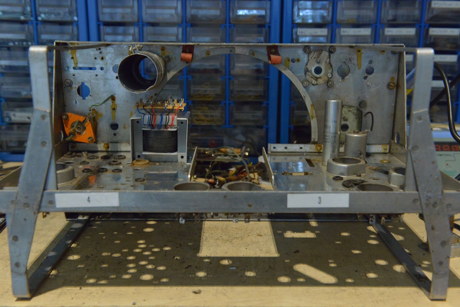 PD3WMZ - ON2WMZ: Rebuild Marconi R1155