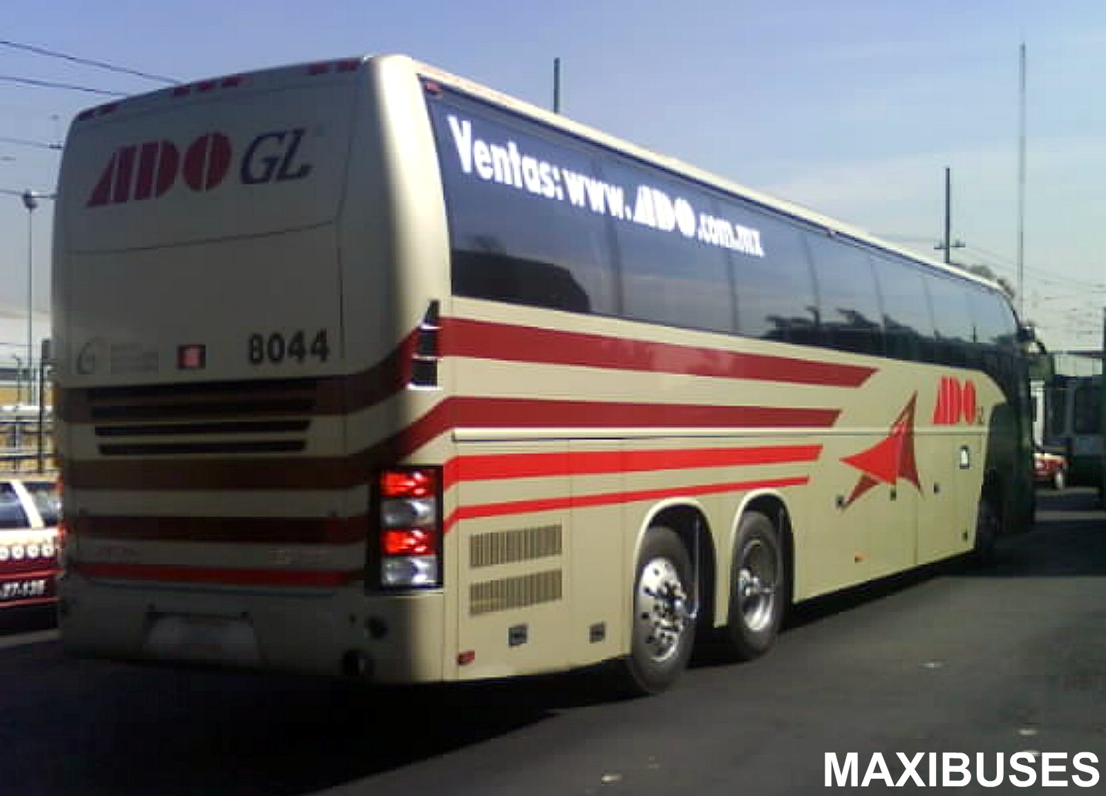 MAXIBUSES: ADO GL