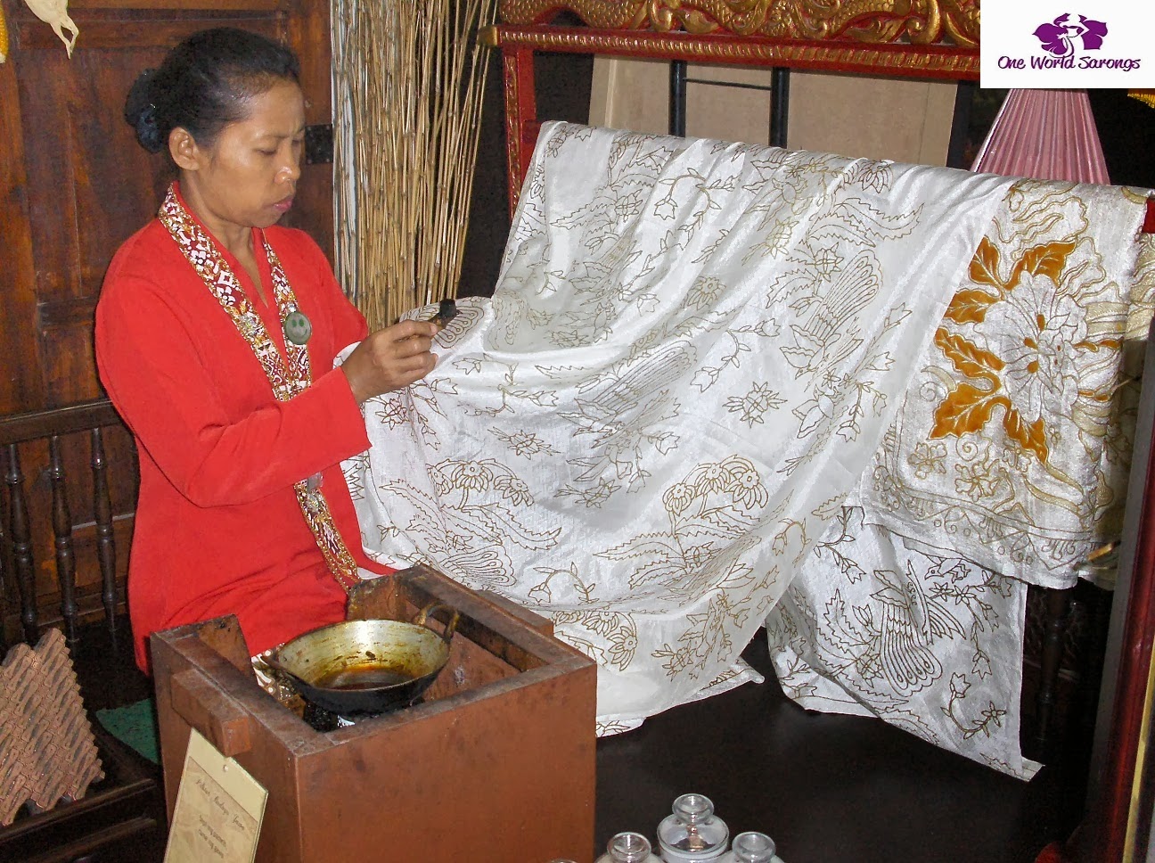 1 World Sarongs - "The Sarong Source Blog": tjanting