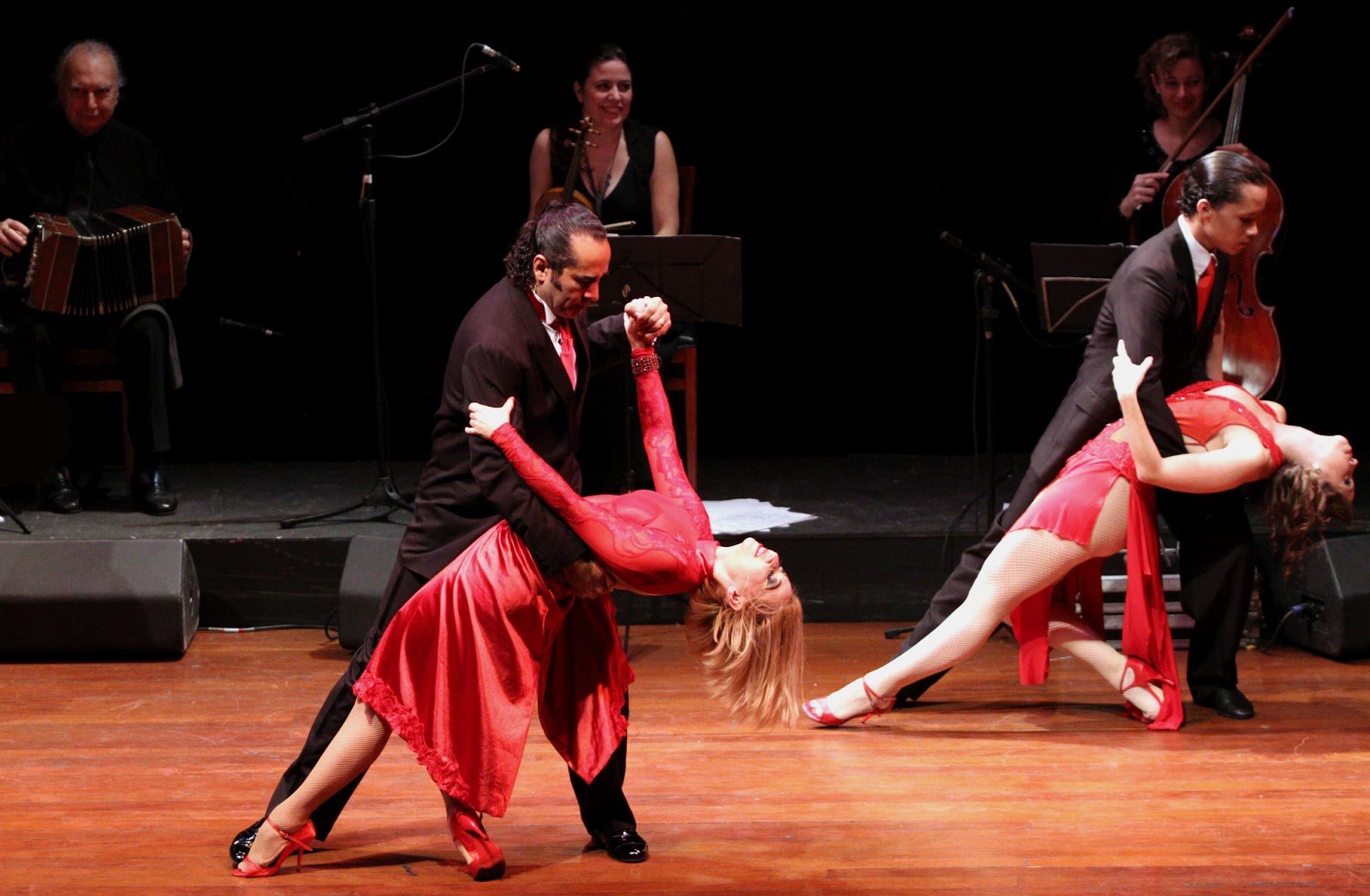 Espaço do Bem: Uma Noite de Tango - Homenagem de Carlos Gardel a Astor ...