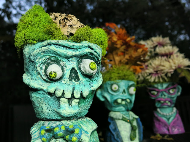 Cassie Stephens: DIY: Zombie Head Planters