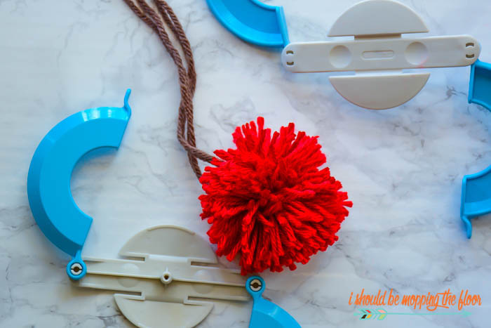 How To Make A Pom Pom Apple | i should be mopping the floor