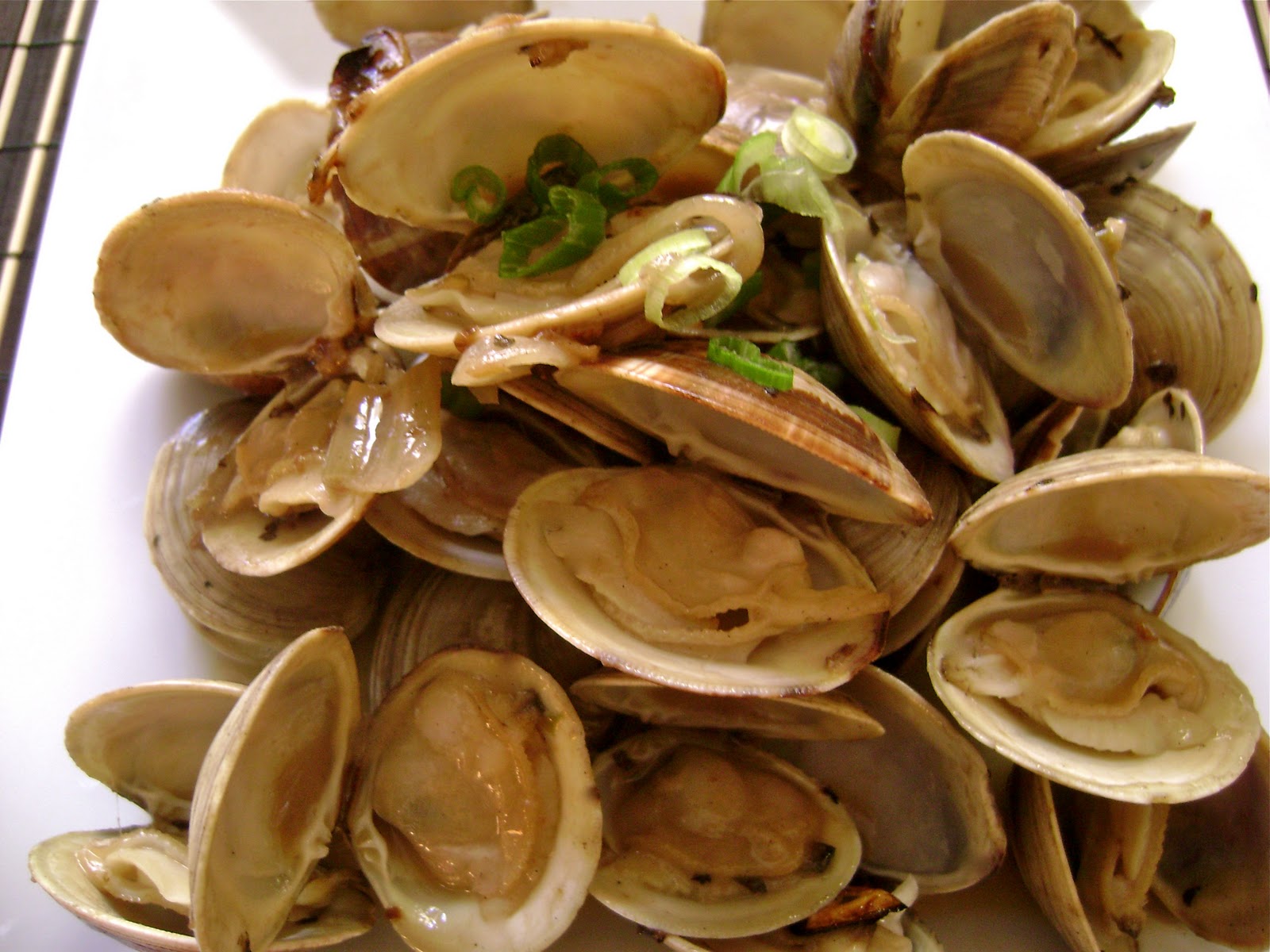Savories and Sweets by Keyna: Stir-Fried Ocean Clam With Sea Salt