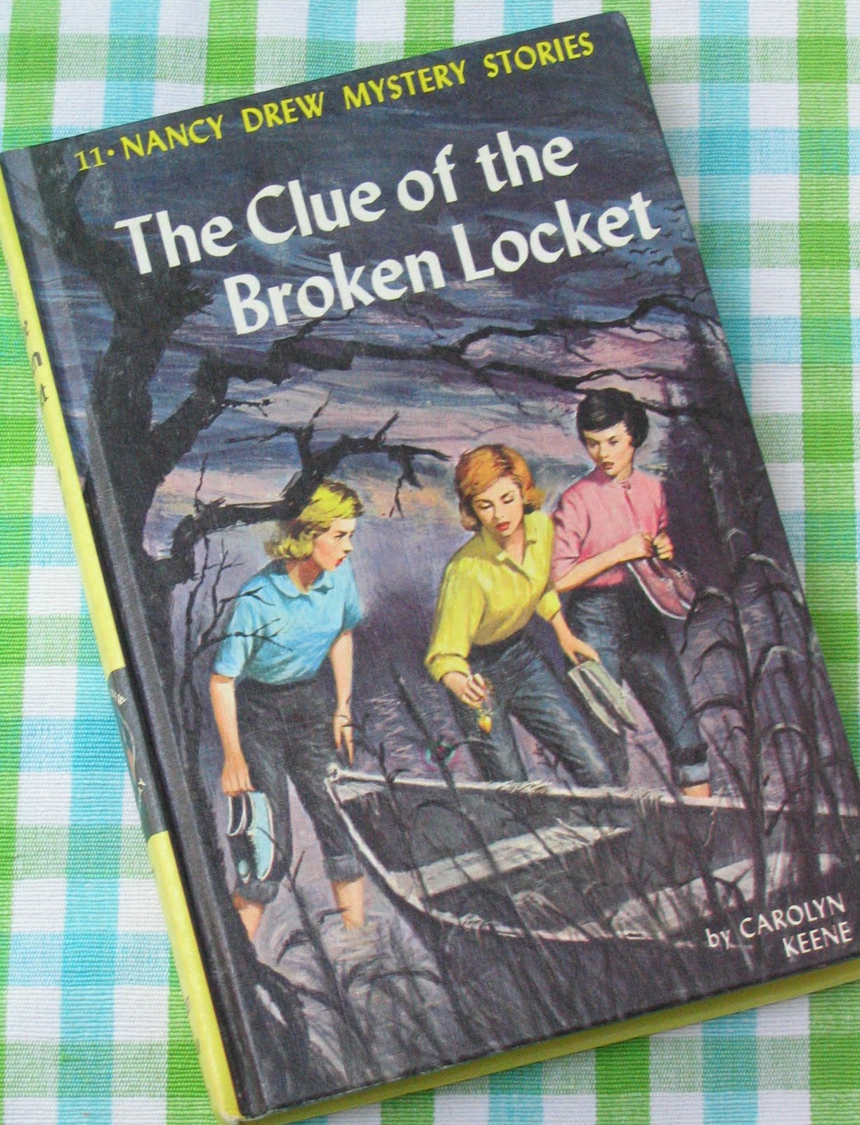 The Vintage Read: Vintage Nancy Drew!