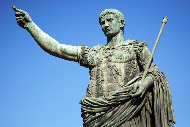 A different italian journey: Ghost Tour in Rome #6 Julius Caesar's ghost