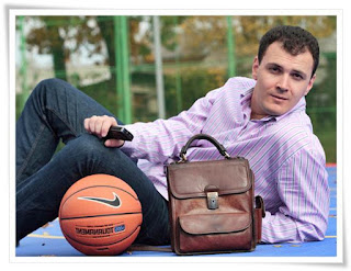 Povestea de dragoste a unui baiat rebel SEBASTIAN GHITA si a fetei ...