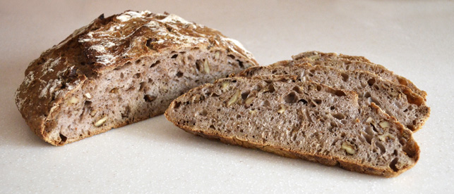 No-knead Walnut Pot Bread - Scandinavian Bread