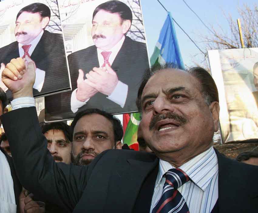 Pakistan Probe: Former ISI chief Gen (R) Hamid Gul passes away from ...